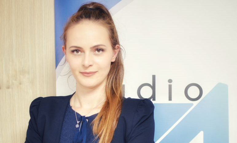 Se çka do të thotë të punosh në Radio KFOR, tregon Trendelina Duli ...